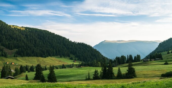 How To Watch The Beast In Me Limited Series On Netflix